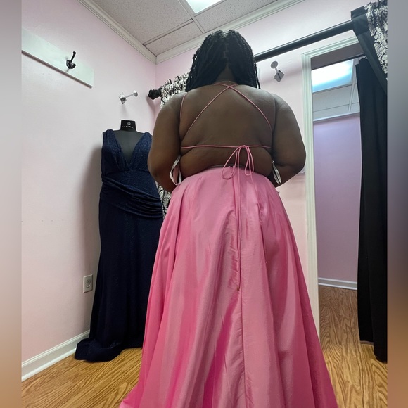 Dresses | Selling My Old Prom Dress | Poshmark